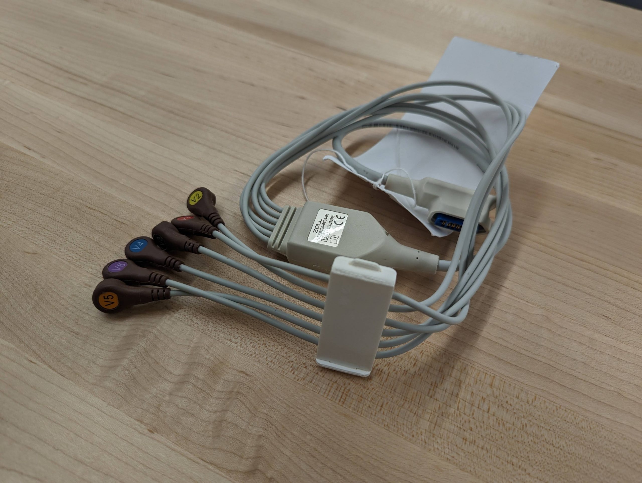 Portable ECG clips holder - ThirtyThreeDown